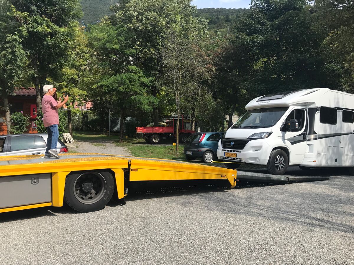 Pech onderweg en dan? | Aveco verzekeringen